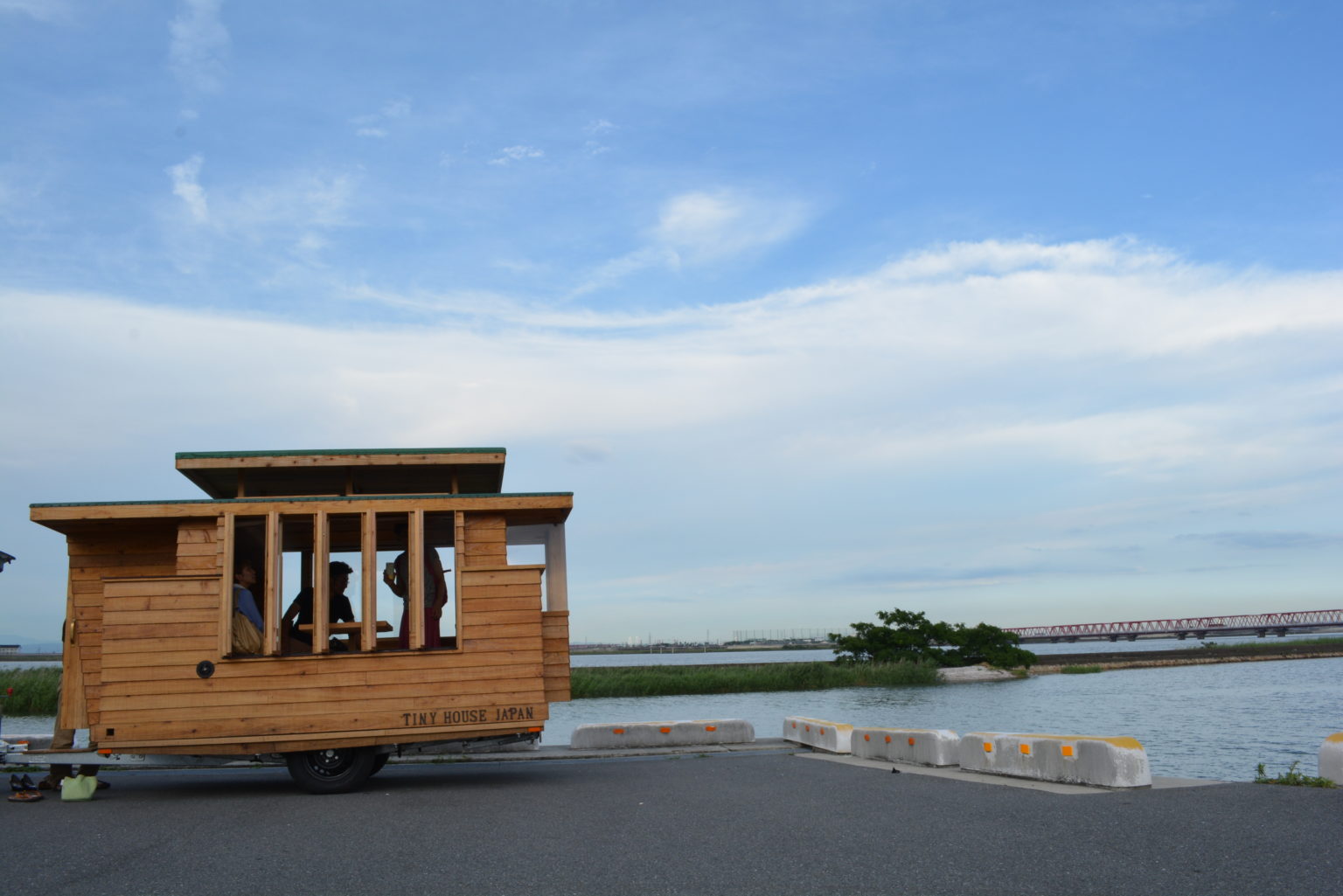 Breathtakingly Beautiful Japanese Tiny House on Wheels – Tiny House Japan